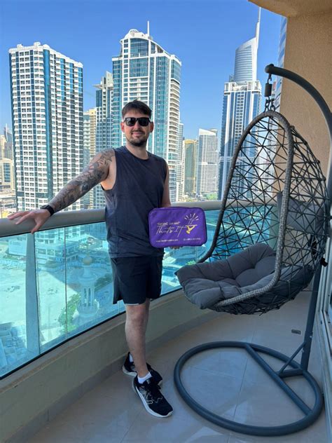 Influencer Huish4lyf Reece Warren