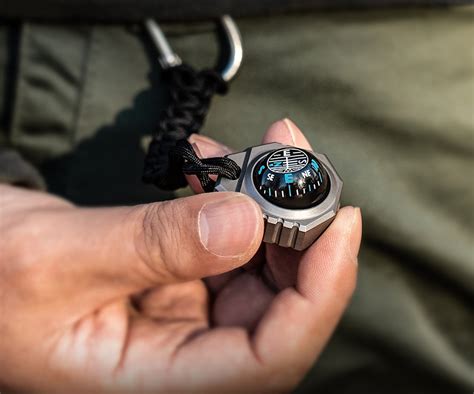 The Bugeye Mini Floating Compass Has Its Eye On Your Direction