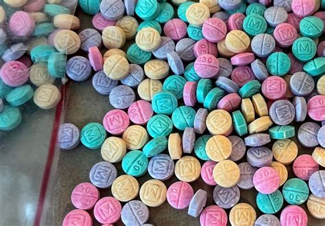 Mexican National Charged In Pittsburgh With Possession Of 10 000 Fake Oxycodone Pills