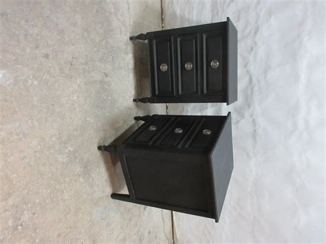Gustavian Style 3 Drawer Nightstands For Sale At 1stdibs