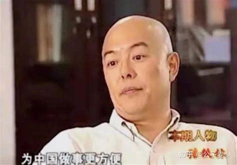 张铁林剐蹭别人车辆，态度嚣张不认错还威胁，和3个女人生子至今未婚 知乎