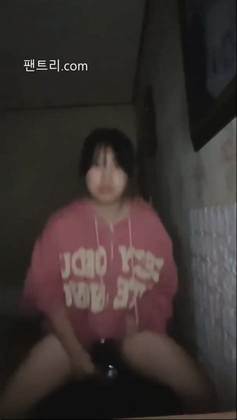 20센치 투명딜도 팬트리 국산야동 한국야동 최신야동 무료야동 무료입장 Eporner