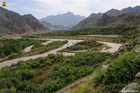Հայկական լեռնաշխարհի դաշտերը Armenian Geographic