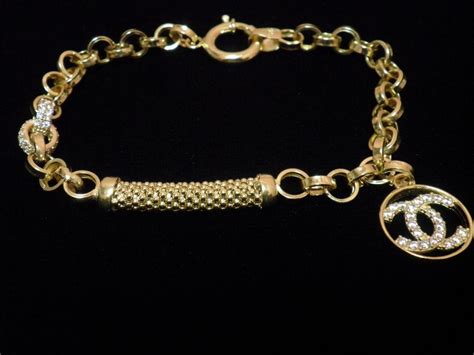 Златна синджирна гривна Шанел с бели камъни Златна синджирна гривна 7 43 гр