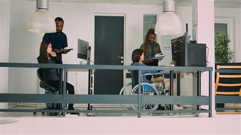 Premium Photo Multiethnic Group Of Programmers Collaborating On It
