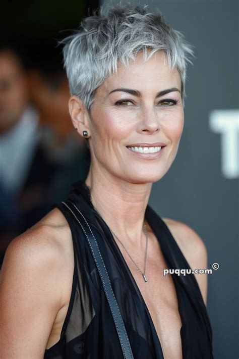 Stunning Pixie Haircuts To Rock Your Gray Hair Puqqu In 2024 Super
