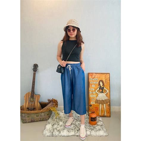 พร้อมส่งกางเกงยีนส์นิ่ม สไตล์มินิมอล ขาบาน ใส่สบาย เก๋ๆ Shopee Thailand