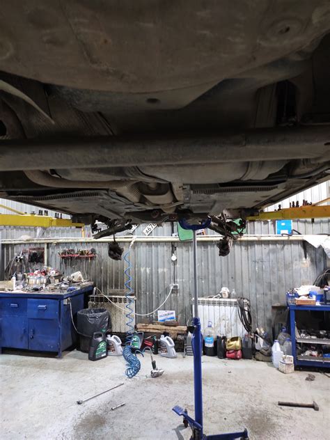 Замена опор амортизатора и сайлентблоков передних рычагов — Skoda Rapid ...