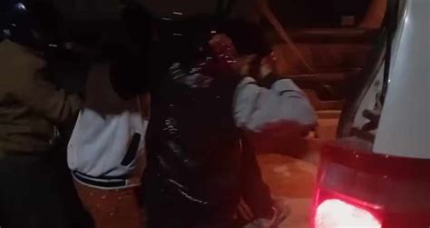 Gtc ကျောင်းမှ သမီးရည်းစားနှစ်ဦးကို အမျိုးသားသုံးဦးမှ ဓားဖြင့်ခုတ်၍ ပိုက်ဆံအိတ်နှင့် ဖုန်းတို့