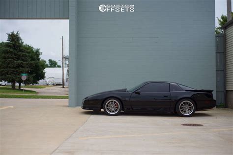 Lowered 3rd Gen Camaro