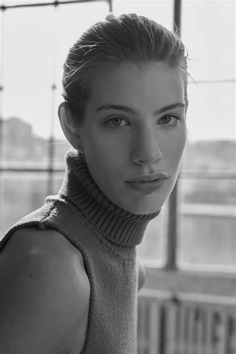 Moon Models İstanbul