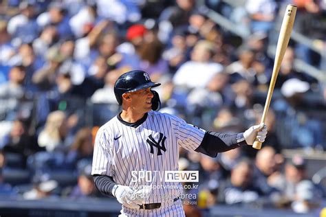 절대적으로 좋다 Kbo에서 못 보는 화제의 방망이 Mlb 커미셔너는 대환영