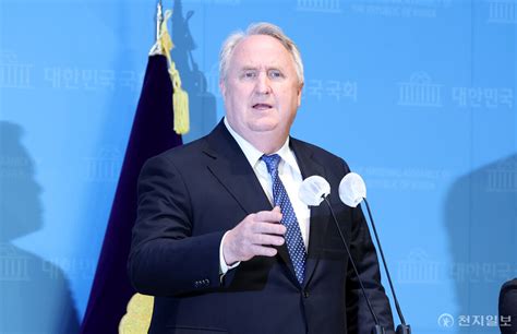 포토 인요한 혁신위원장 혁신위원 인선 배경 기자회견