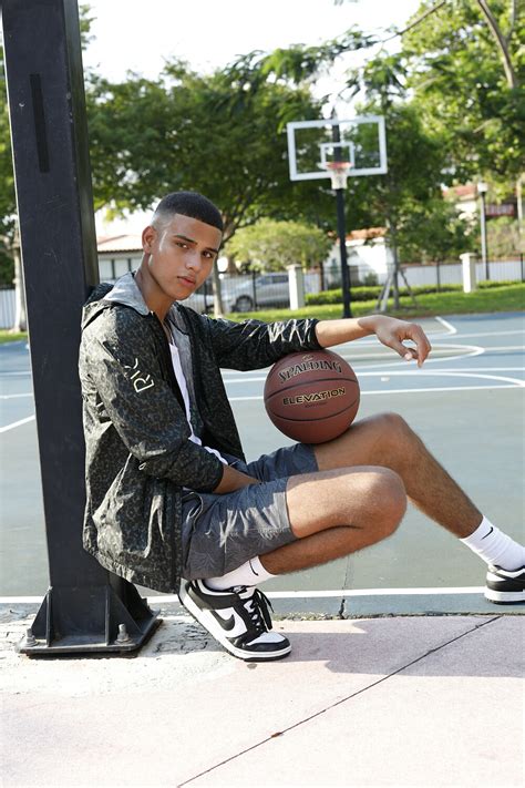 Jonathan The Source Models Top Miami Modeling Agency And Management Company