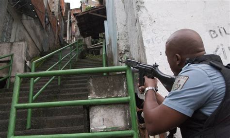 Polícia Faz Ação No Morro Do Macacos Jornal O Globo