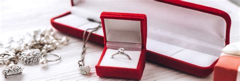 Bijoux Offrir Pour Une Future Maman Id Es Cadeaux