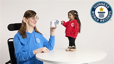 Tallest Woman In The World Meets The Shortest Woman
