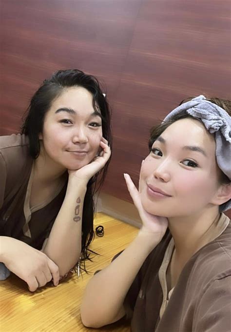 Зүс ижил эгч дүү урлагийн бэрүүд ТАС МН