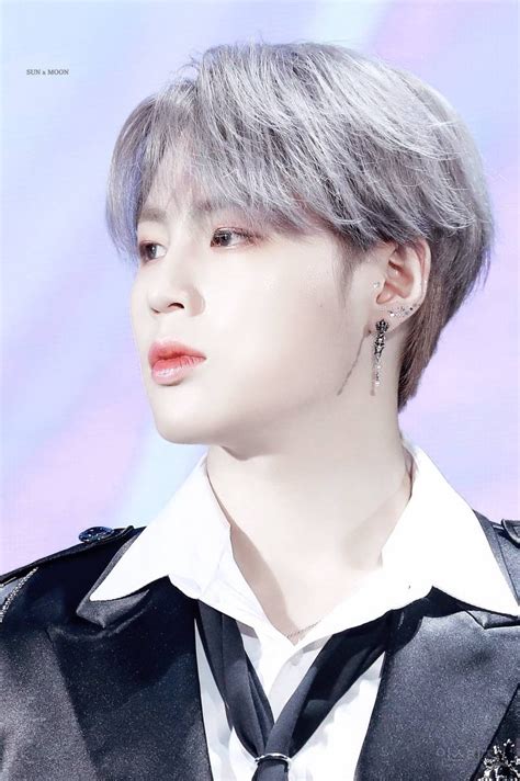 어느 남자아이돌 메이크업 담당선생님의 영혼을 갈아넣은 다양한 화장들 인스티즈 Instiz 이슈 카테고리