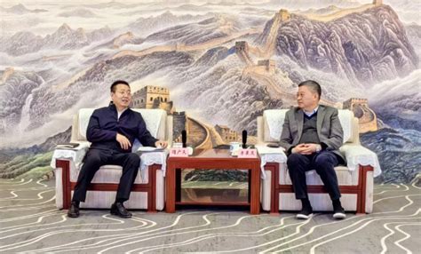 中铁十八局集团有限公司 集团新闻 闫广天与上海市宝山区委书记李晨昊会谈