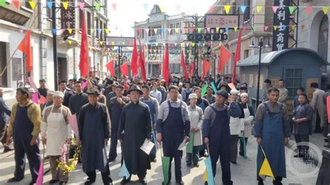 今年春节横店群演日薪180元创新高知情人透露原因 上游新闻 汇聚向上的力量
