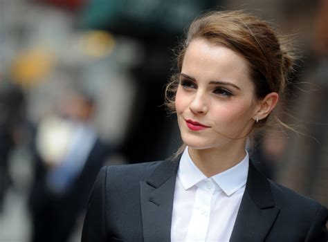 Emma Watson New Look Smile Wallpaper Hd Celebrities 4k Wallpapers