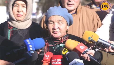 Сэтгүүлч Н Өнөрцэцэгийн ар гэрийнхэн шүүх хурлыг нээлттэй явуулахыг хүсч суулт зарлахаа