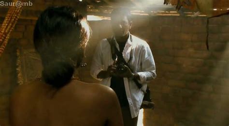 Nackte Priyanka Bose In Gangor
