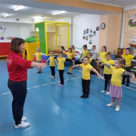 Департамент освіти та науки Хмельницької міської ради ТИЖДЕНЬ ВЕСЕЛИХ ЗМАГАНЬ ТА НЕЙМОВІРНИХ