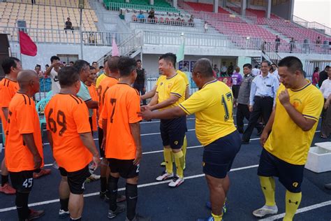 မွန်ပြည်နယ်ဝန်ကြီးချုပ် ချစ်ကြည်ရေးဘောလုံးပြိုင်ပွဲကြည့်ရှုအားပေးခြင်း၊ အခြေခံစားသောက်ကုန်ပစ္စည