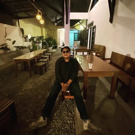 Ijoel Hakimu Lampor 18 • Threads Say More