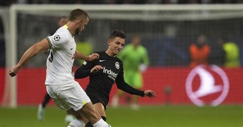 토트넘 프랑크푸르트와 무승부조 2위