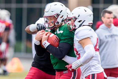 Gamecocks Qb Legend Appears Offense Comes Into Focus During South
