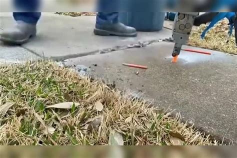 下沉的地面竟可以这样补救，果然是黑科技