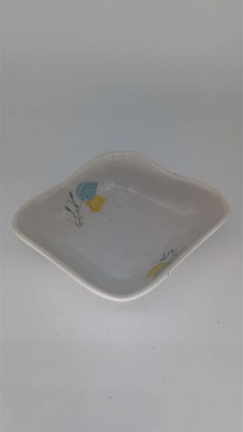 Винтажная советская фарфоровая квадратная тарелка Дулево СССР купить по низким ценам в интернет