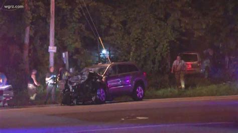Six Taken To Ecmc After Crash In Genesee County