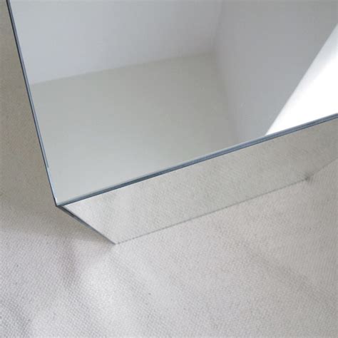 DIY Mirror Cube Design