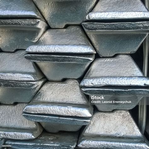 알루미늄 잉 곳입니다 수출을 위한 알루미늄의 교통 알루미늄에 대한 스톡 사진 및 기타 이미지 알루미늄 강철 개념 Istock