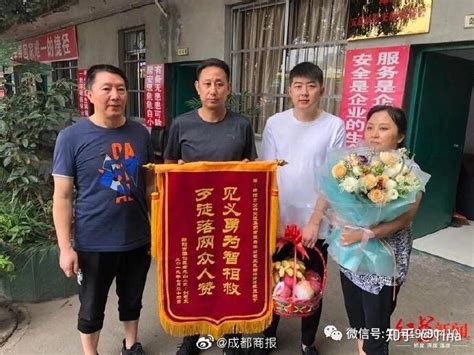 15岁女孩深夜被打晕捆上三轮车， 知乎
