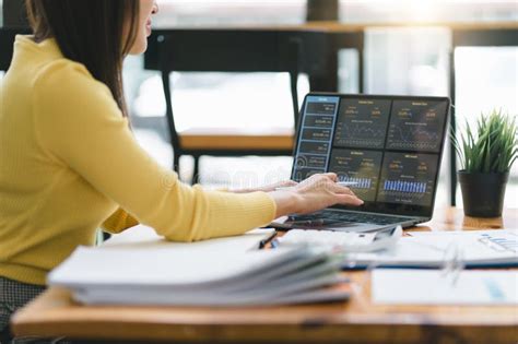 Advisor Financial Business Analytics Woman Analyzing Data Charts Graphs And A Dashboard On