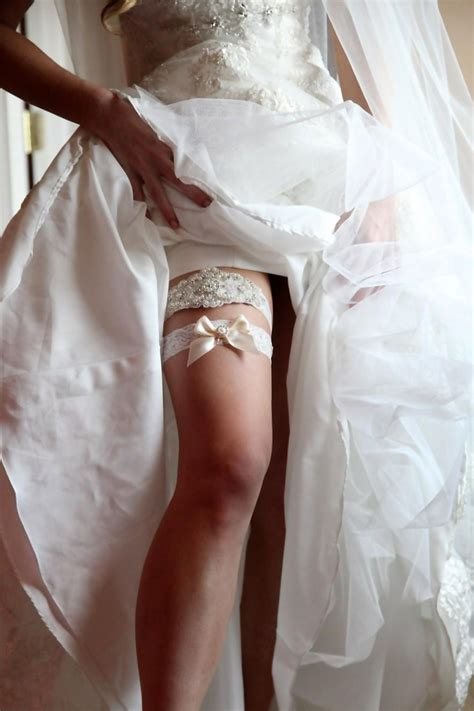 Wedding Garters On Legs Pic Of Wedding Garters On Legs Pic Of