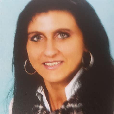 Alexandra Walkers Instagram Twitter And Facebook On Idcrawl