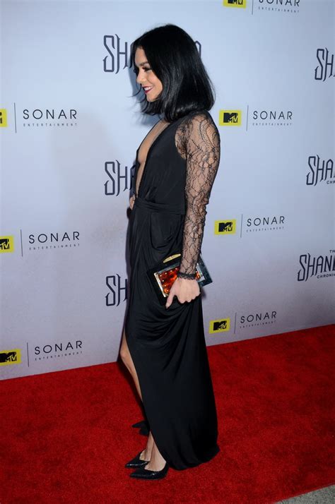 Vanessa Hudgens Braless Showing Deep Neckline And Legs Porn Pictures Xxx Photos Sex Images