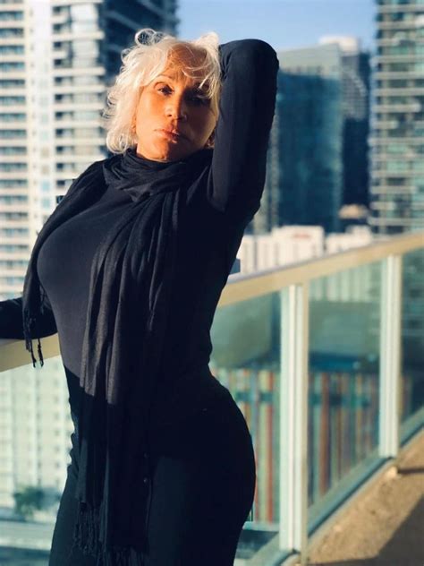 Alejandra Guzm N Har Un Nuevo Desnudo A Sus A Os