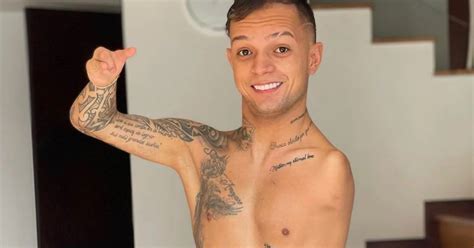 Video Santiago Arroyave Explicó A Sus Seguidores Por Qué Nació Con