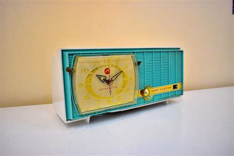 bluetooth ready to go turquoise and white 1957 rca victor model c 3h retro radio farm