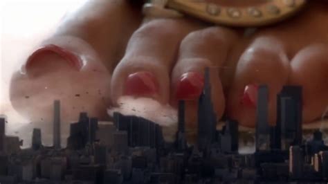 Giga Giantess Feet Over La Youtube