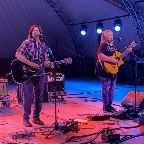 Indigo Girls Concert And Tour History Updated For 2022 Concert Archives