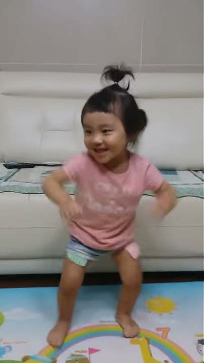 순하리 동생 하리순의 첫인사 겸 댄스타임~ㅋ Youtube