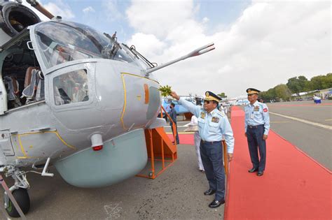 နိုင်ငံတော်စီမံအုပ်ချုပ်ရေးကောင်စီဥက္ကဋ္ဌ တပ်မတော်ကာကွယ်ရေးဦးစီးချုပ် ဗိုလ်ချုပ်မှူးကြီး မင